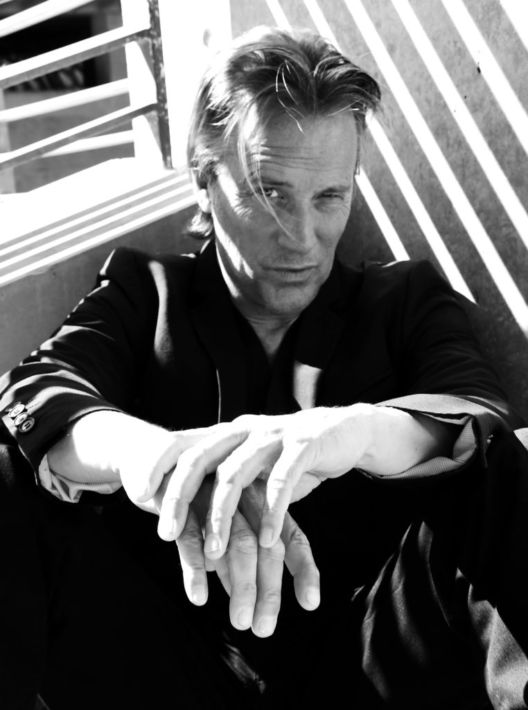 Robert LaRoche – Singer & Songwriter